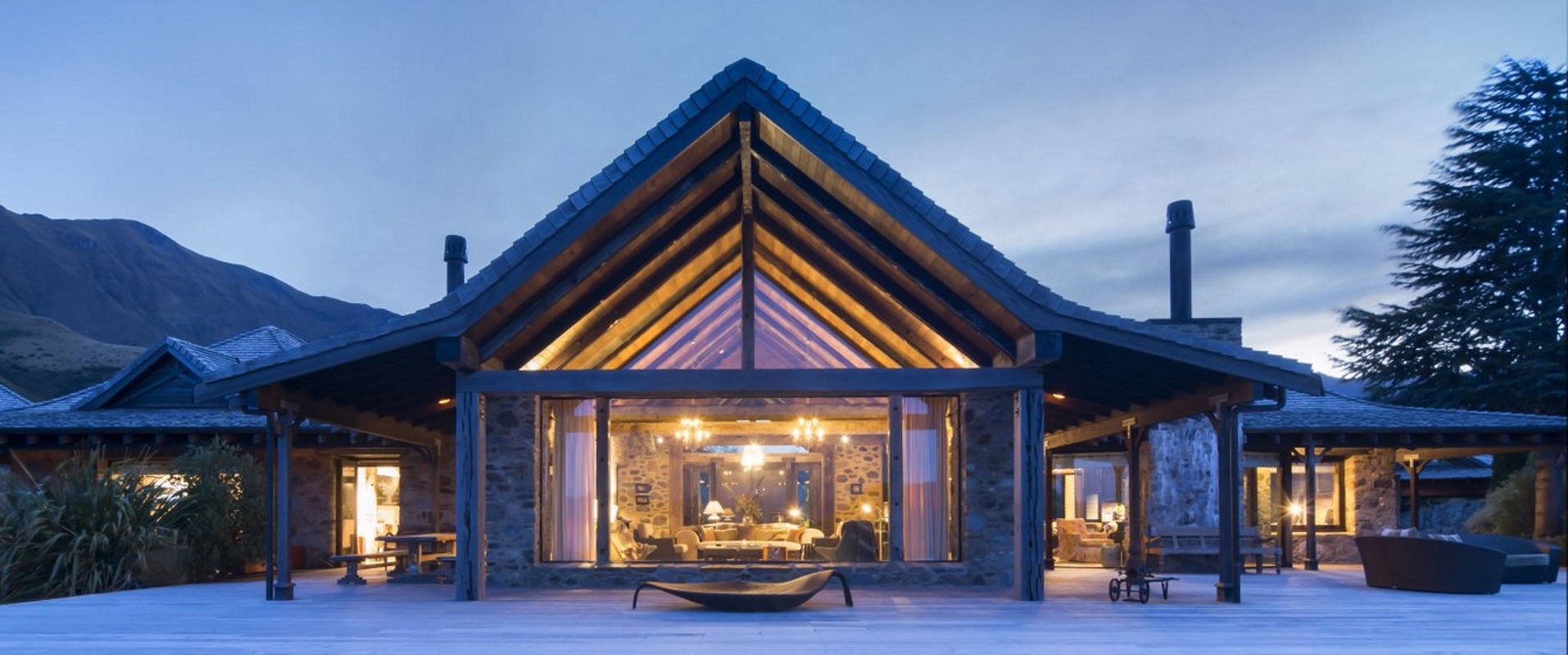 Mahu Whenua - New Zealand In Depth